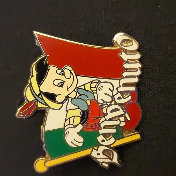 Disney | Jewelry | Disney Pinocchio Pin | Poshmark